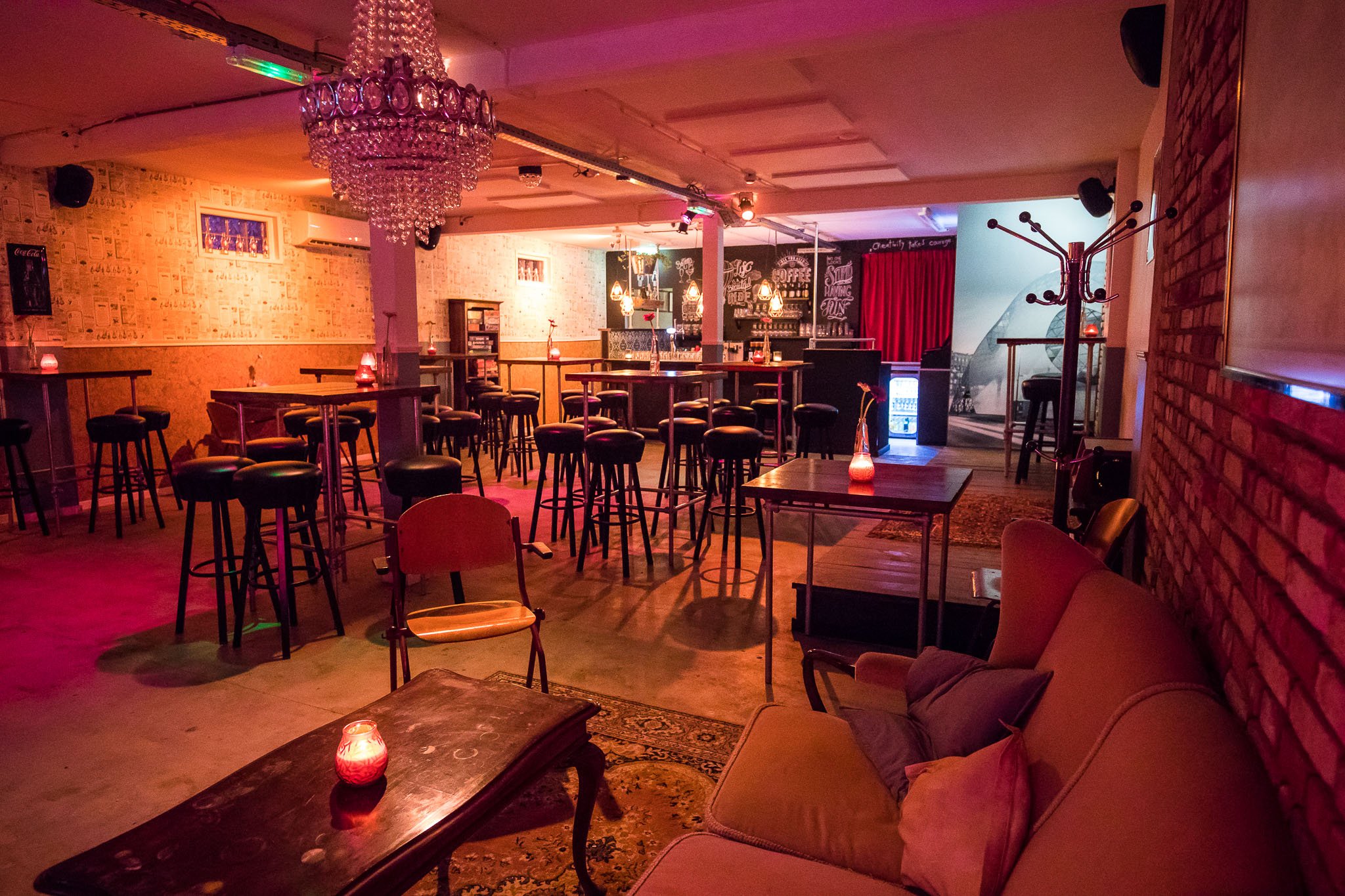 Bekijk ons café en lees meer over wie wij zijn!